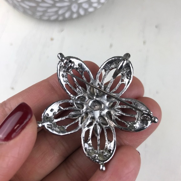 Jewelry | Floral Bling Pin Pendant Rhinestone Crystal | Poshmark